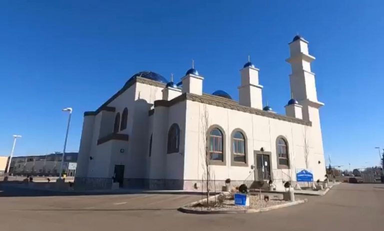Masjid al Fatima – Another Beautiful Masjid in Edmonton